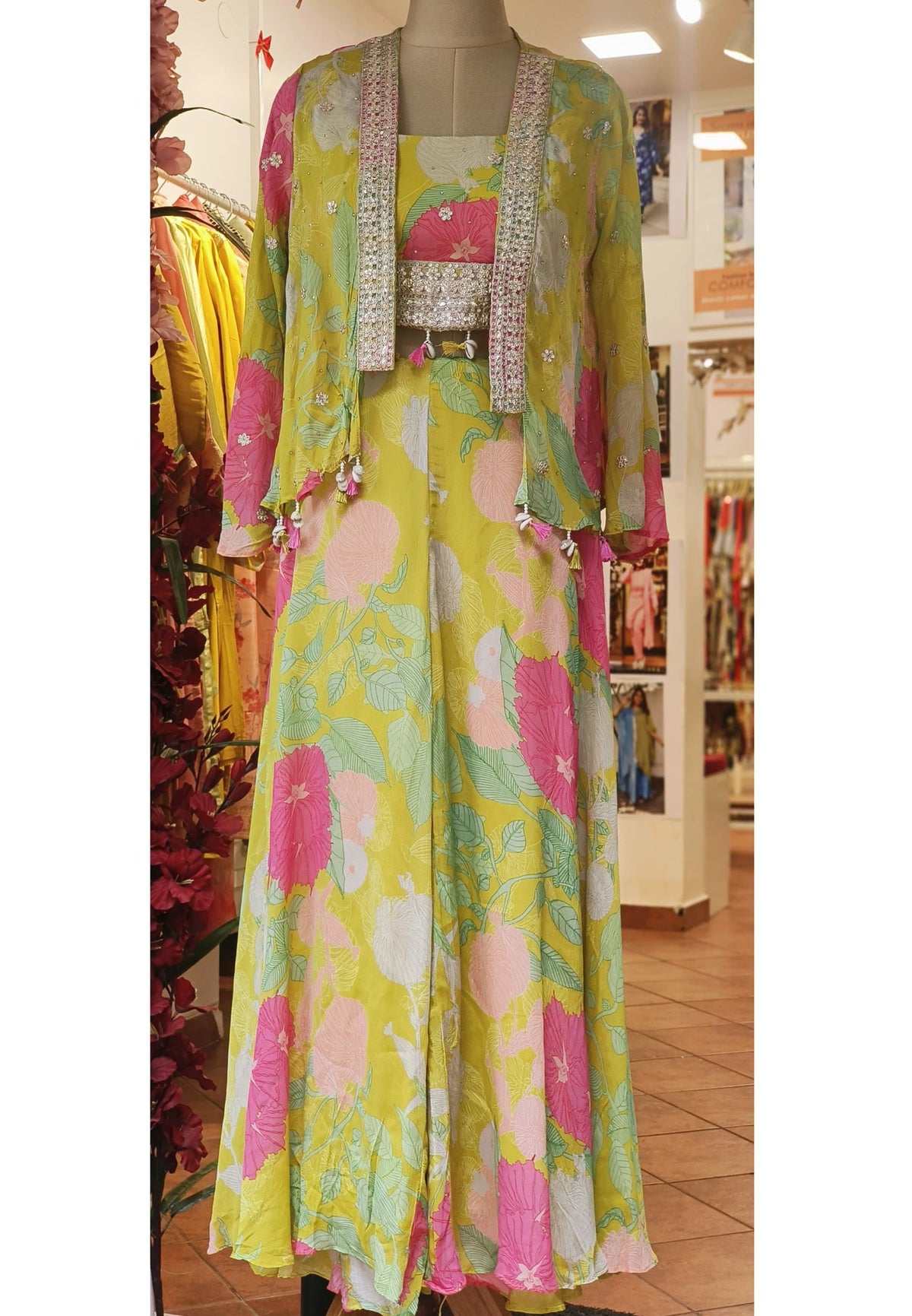 Buy latest collection from Roshni Boutique | Kurtis, Gowns and Full Set ...